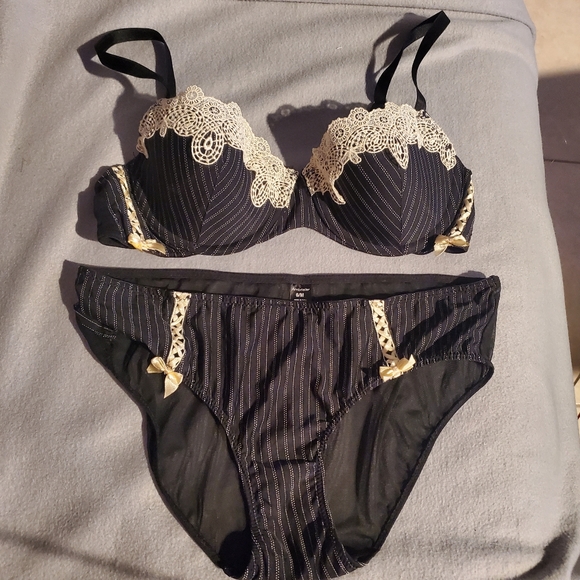 Ambrielle | Intimates & Sleepwear | Ambrielle Sexy Bra And Panty Set ...